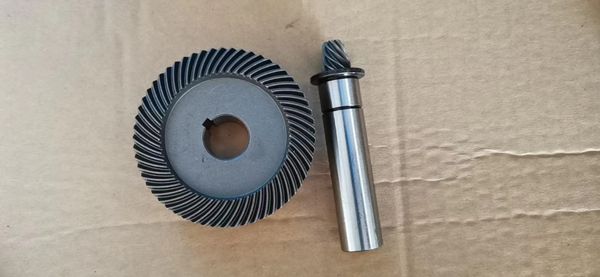 Big and small helical gears for HS-2936